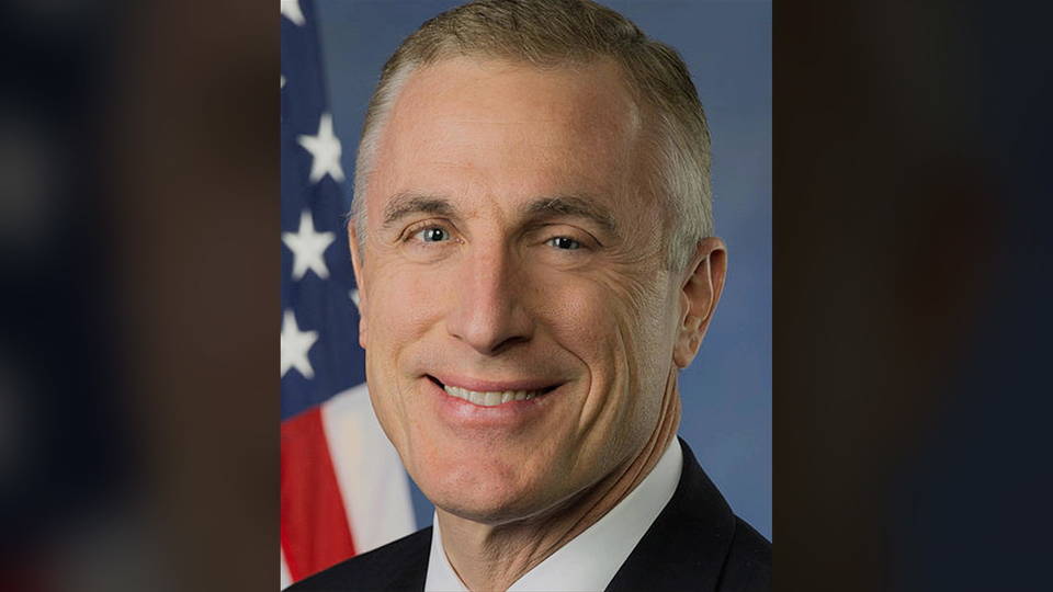 2017: An Administration and GOP with No Clothes | Eslkevin's Blog