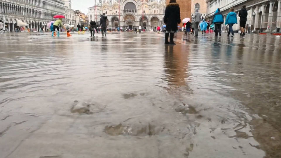 Italy: At Least 6 Dead as Floods Leave Most of Venice Underwater ...