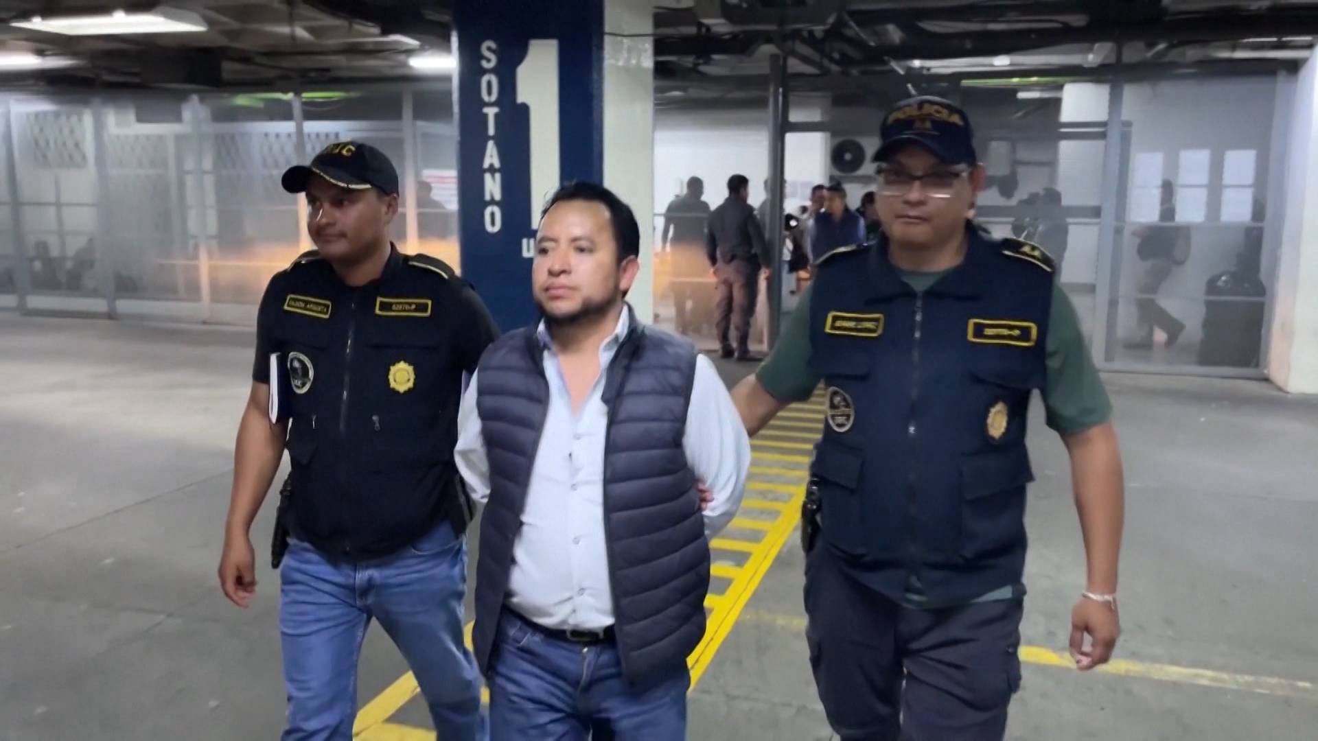 La policía de Guatemala arresta al líder indígena Luis Pacheco, quien estuvo al frente de las ...