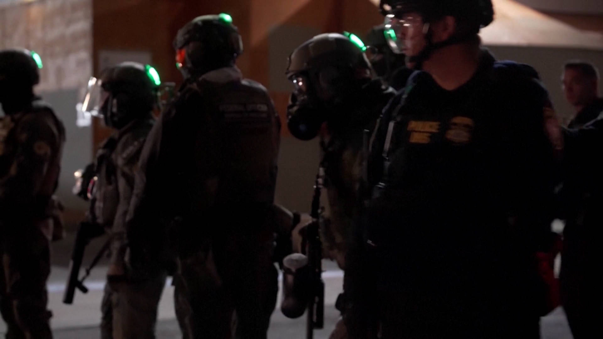 Trump Says He’ll Withdraw National Guard Troops from Chicago, L.A. and ...