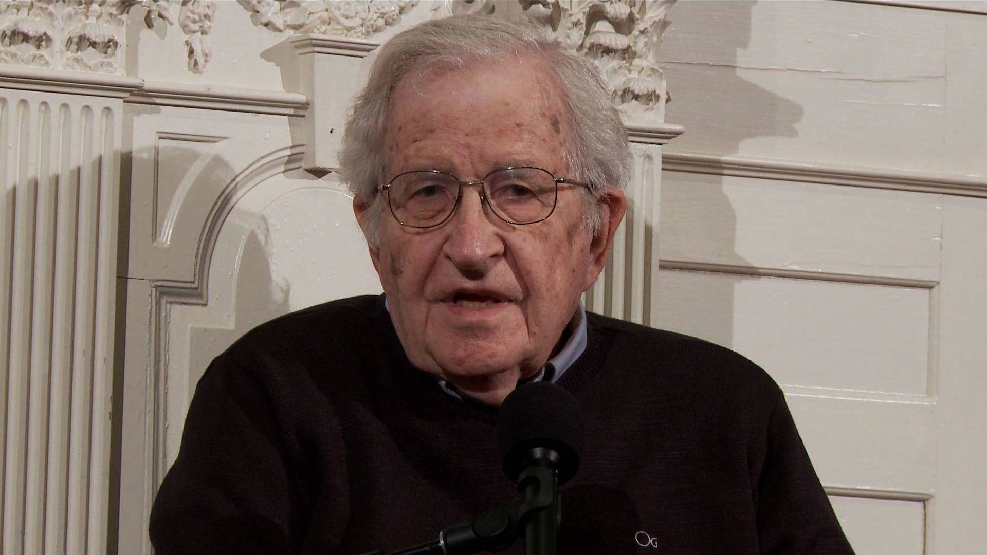 Noam Chomsky in Conversation with Amy Goodman on Climate Change, Nukes ...
