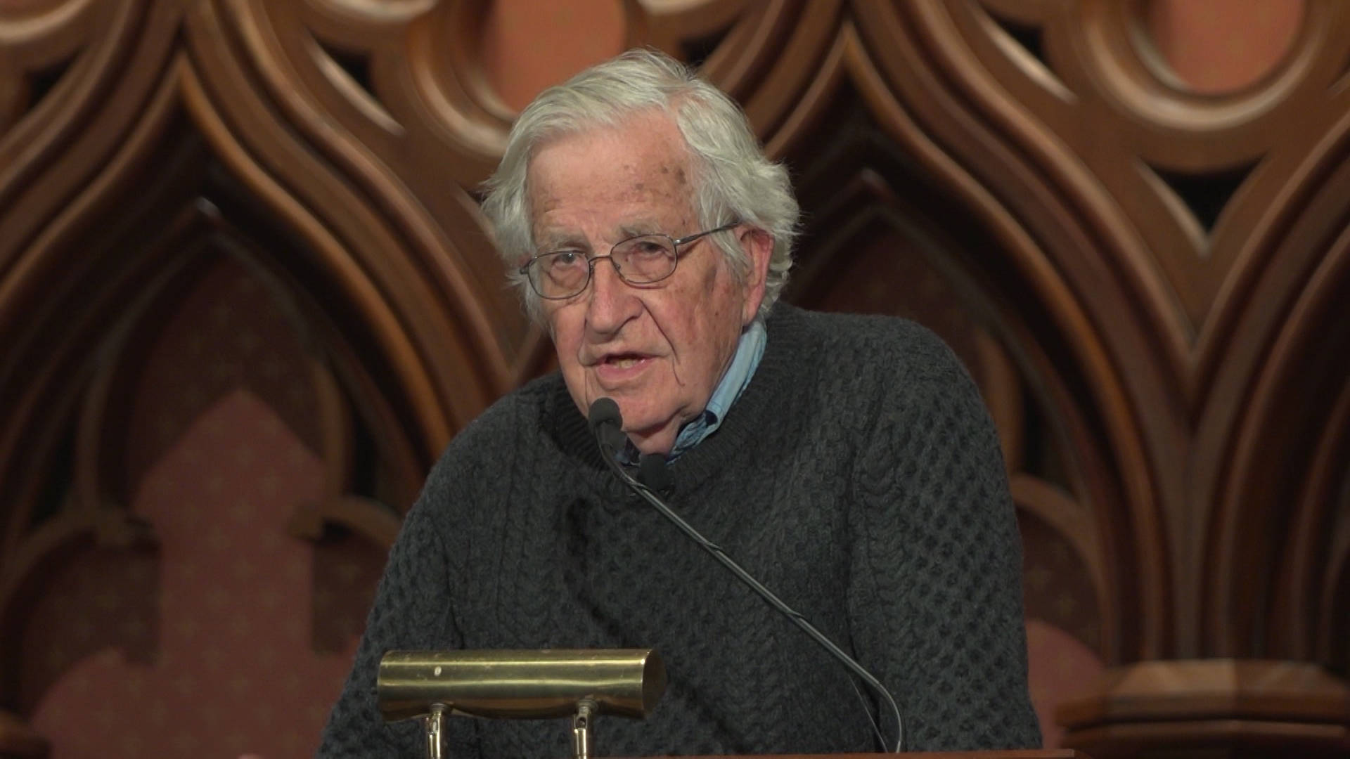 An Hour with Noam Chomsky on Fascism, Nuclear Weapons, Climate Change ...