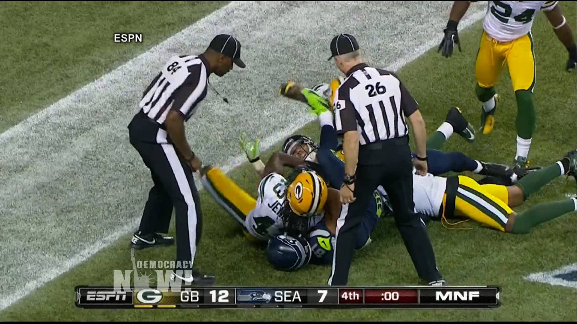 Botched NFL Call Sparks Wide Support for Unionized Refs & Outrage at ...
