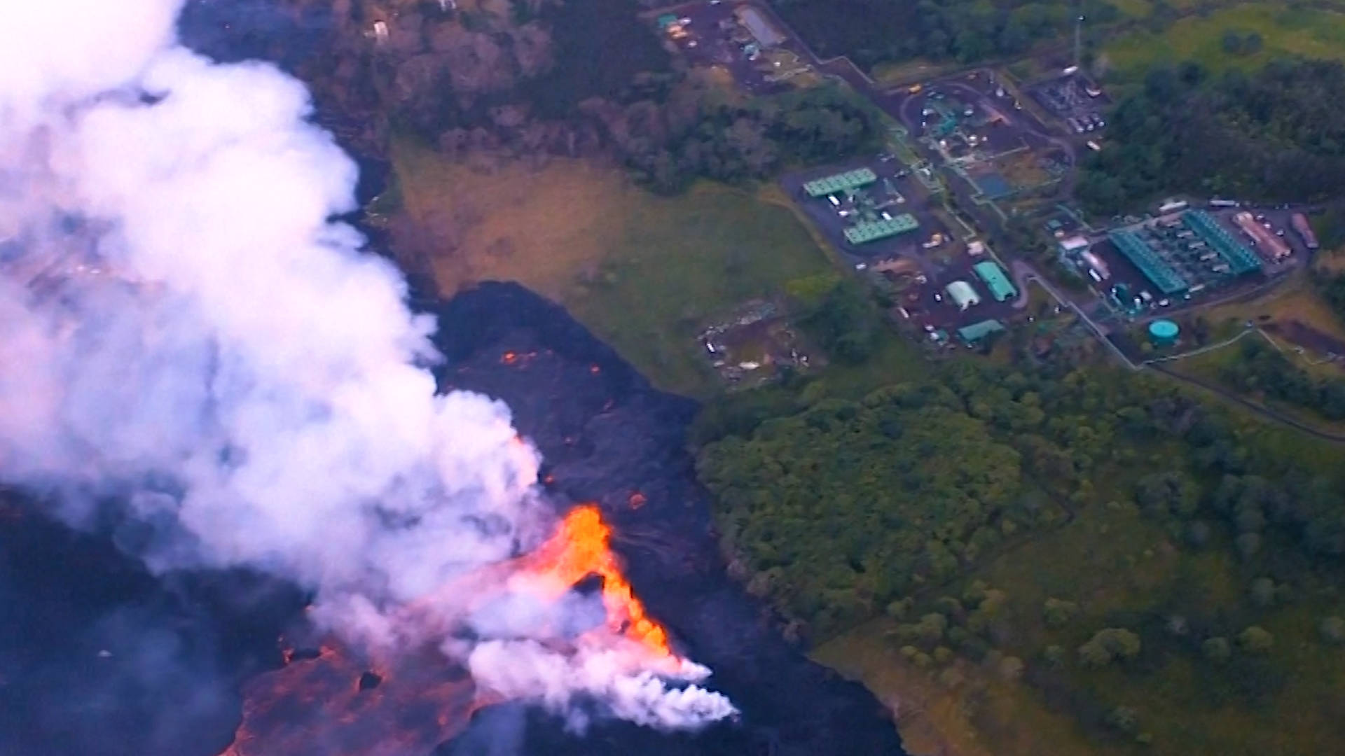 Volcano Lava Reaches Geothermal Plant and Pacific Ocean in Hawaii ...