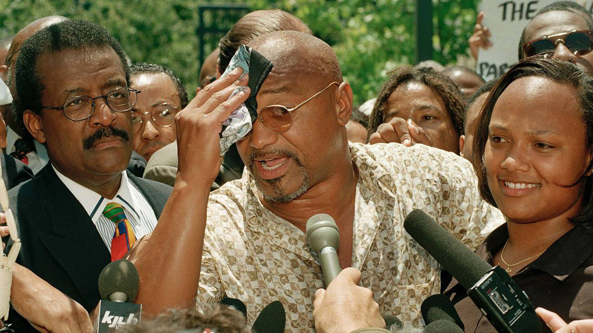 Last Man Standing: The Tragedy and Triumph of Geronimo ji-Jaga Pratt ...