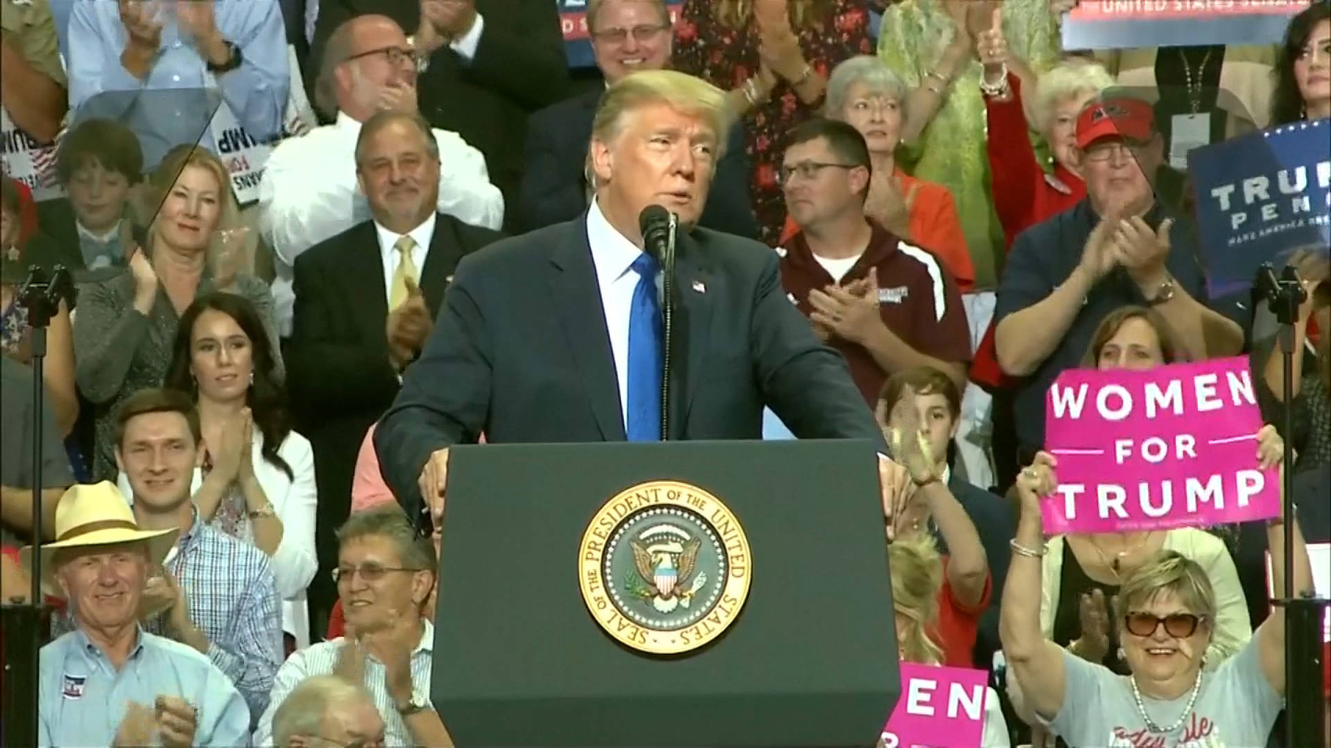 Is Donald Trump Mentally Fit to Be President? Dr. Bandy Lee Questions ...